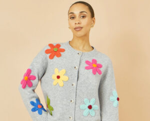 Transitional Style Guide: From Summer to Autumn with Yumi Clothing ...